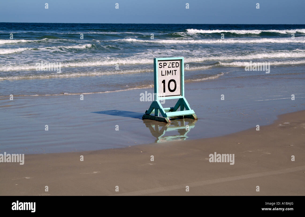 Speed limit sign. 10mph. Daytona Beach Florida USA Stock Photo - Alamy