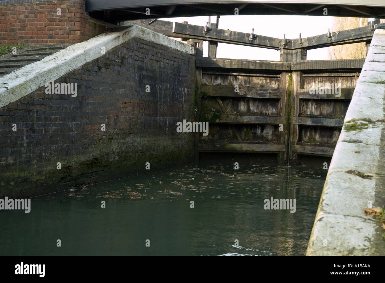 Shut the gates hi-res stock photography and images - Alamy