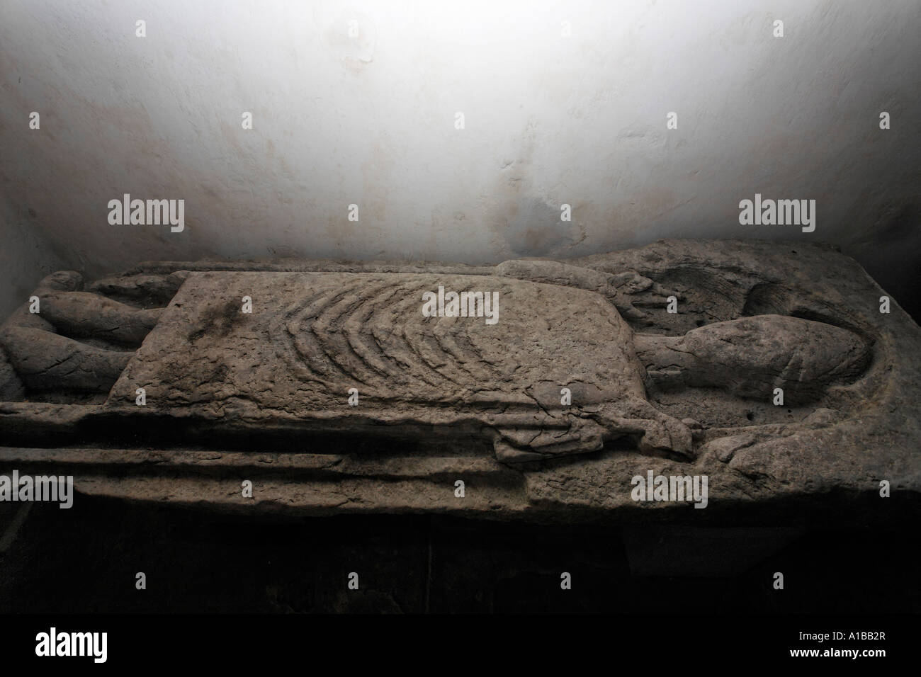 Tomb of a bishop in the Kilfenora church, Burren, Clare, Ireland Stock ... Tomb of a bishop in the Kilfenora church, Burren, Clare, Ireland Stock ...