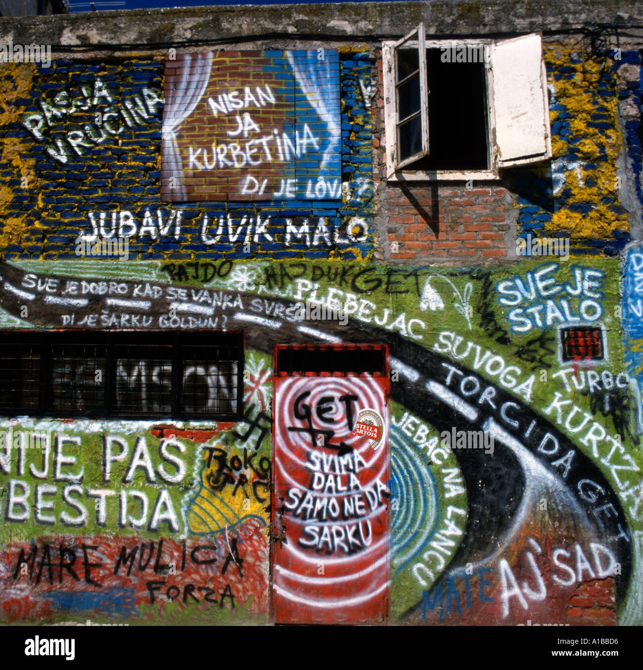 Graffiti and ads hi-res stock photography and images - Alamy