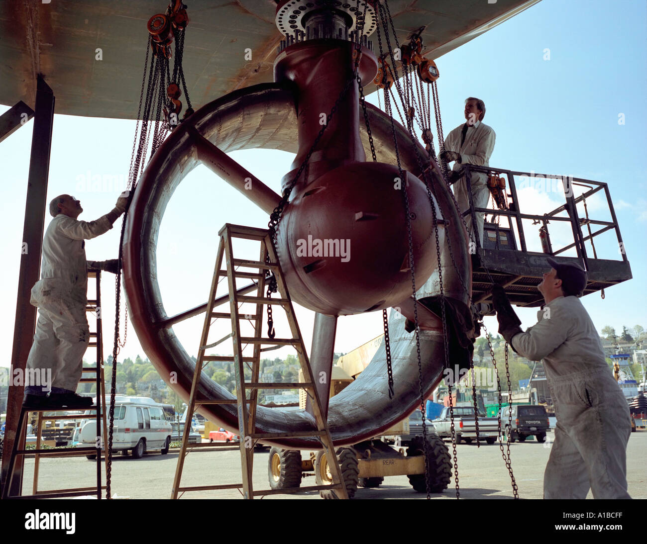 Tugboat propeller hi-res stock photography and images - Alamy
