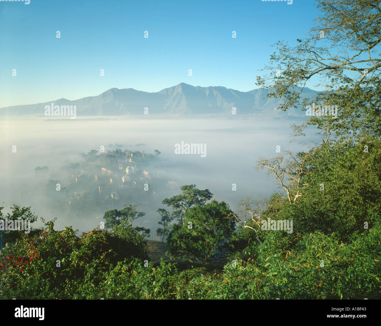 Kathmandu valley hike hi-res stock photography and images - Alamy