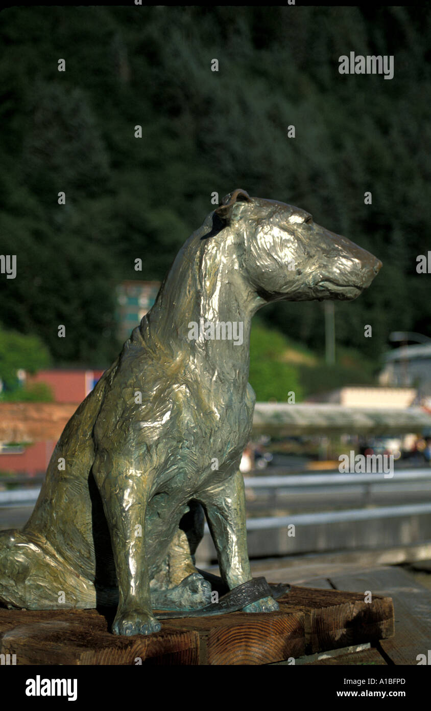 Alaska juneau bronze statue memorial Patsy Ann Dog Stock Photo - Alamy