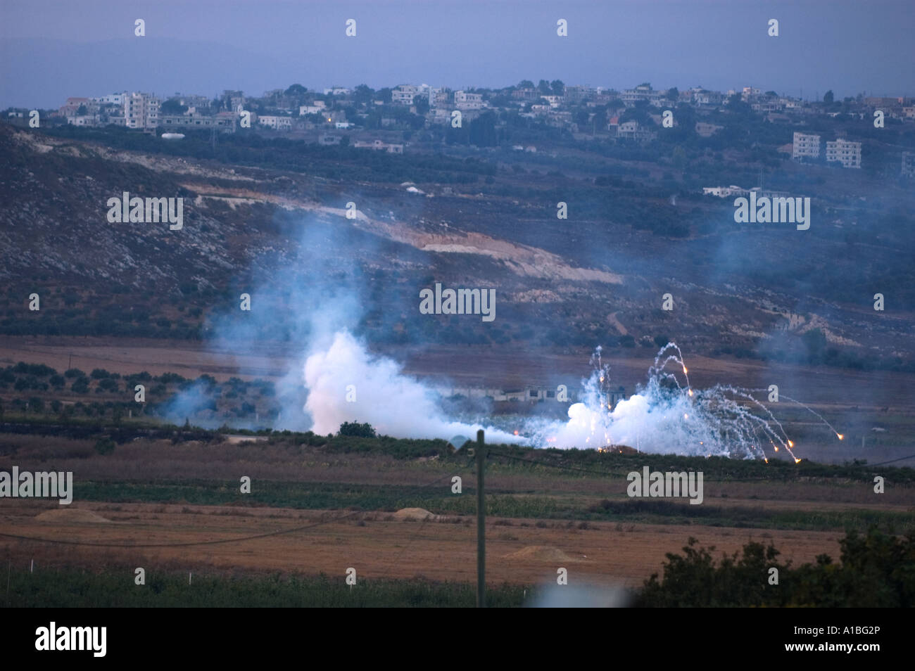 Smoke bombs flares hi-res stock photography and images - Alamy