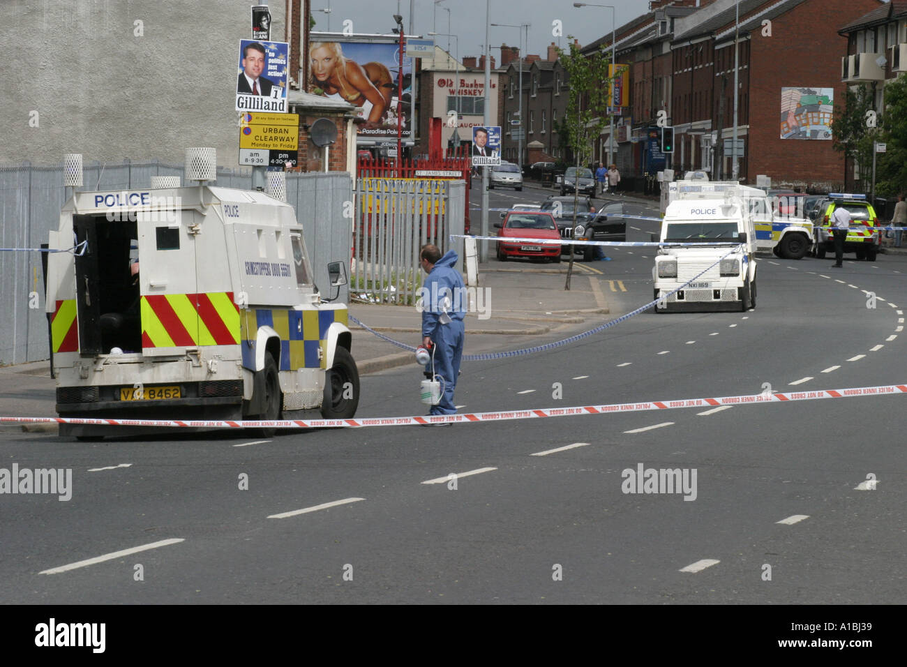 Police Service of Northern Ireland PSNI Scenes of crime officers SOCO ...