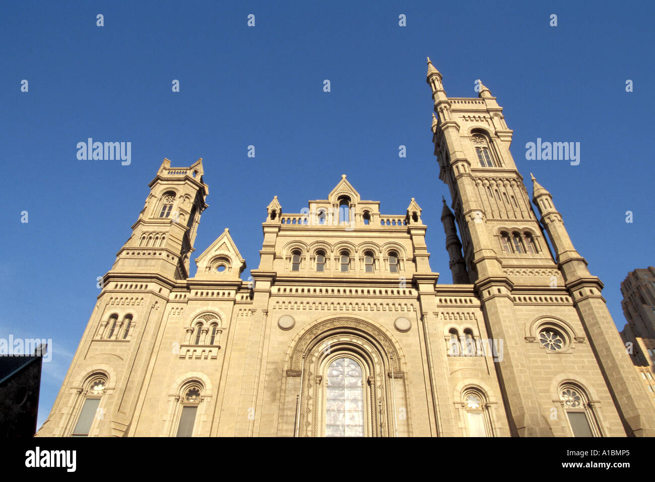 Philadelphia masonic temple Stock Photo - Alamy