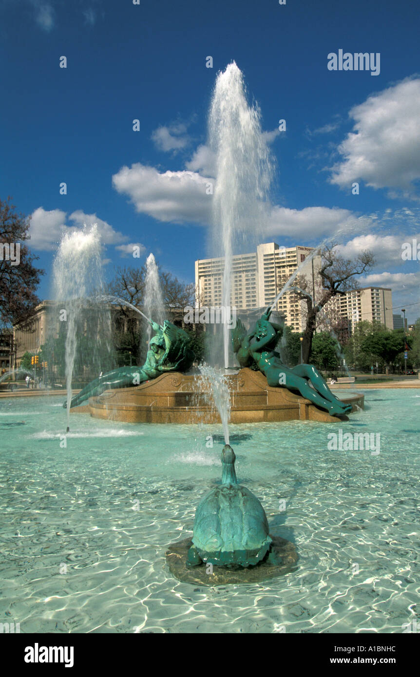 Philadelphia logan square swann fountain Stock Photo - Alamy Philadelphia logan square swann fountain Stock Photo - Alamy