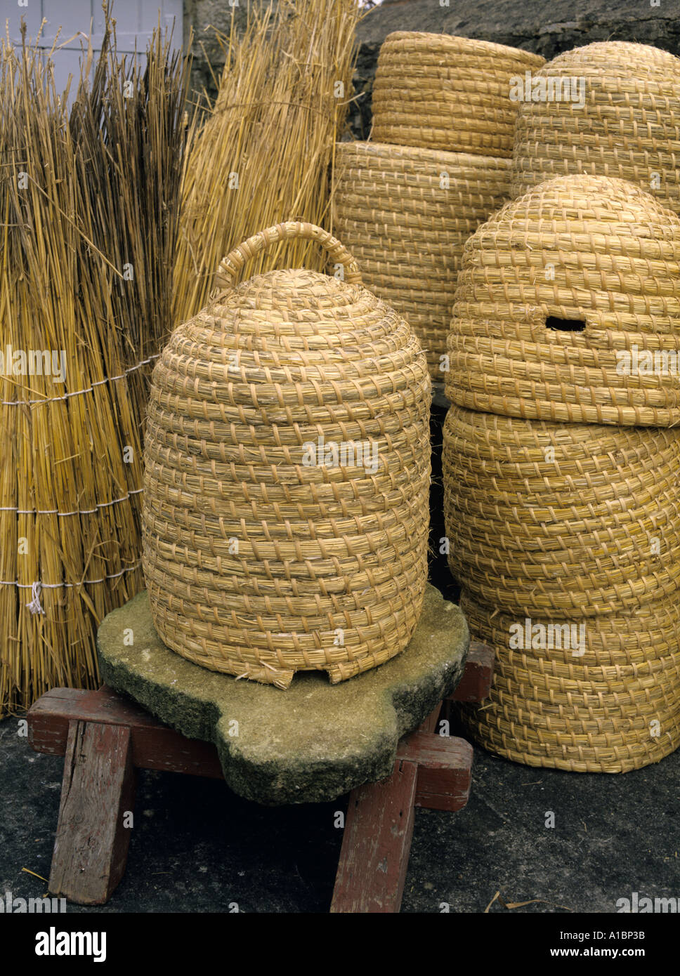 Bee skeps hi-res stock photography and images - Alamy