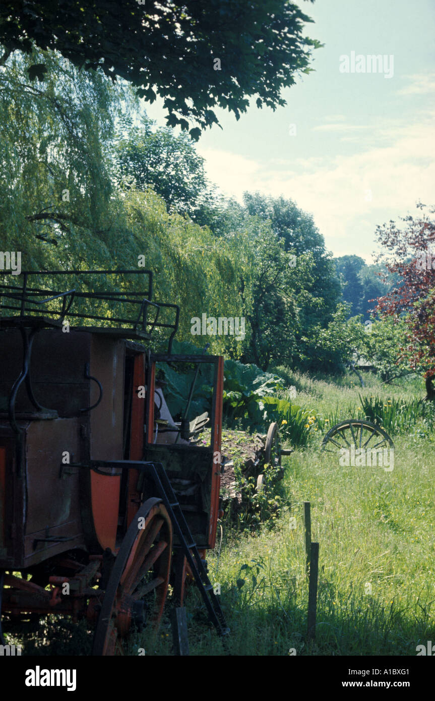 Old carriage hi-res stock photography and images - Alamy