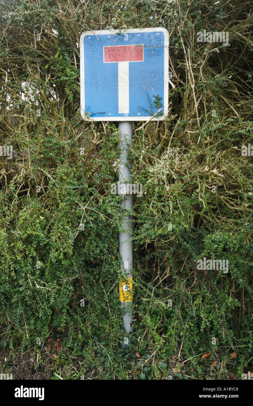 Dead end no through road cul de sac Sign Stock Photo - Alamy
