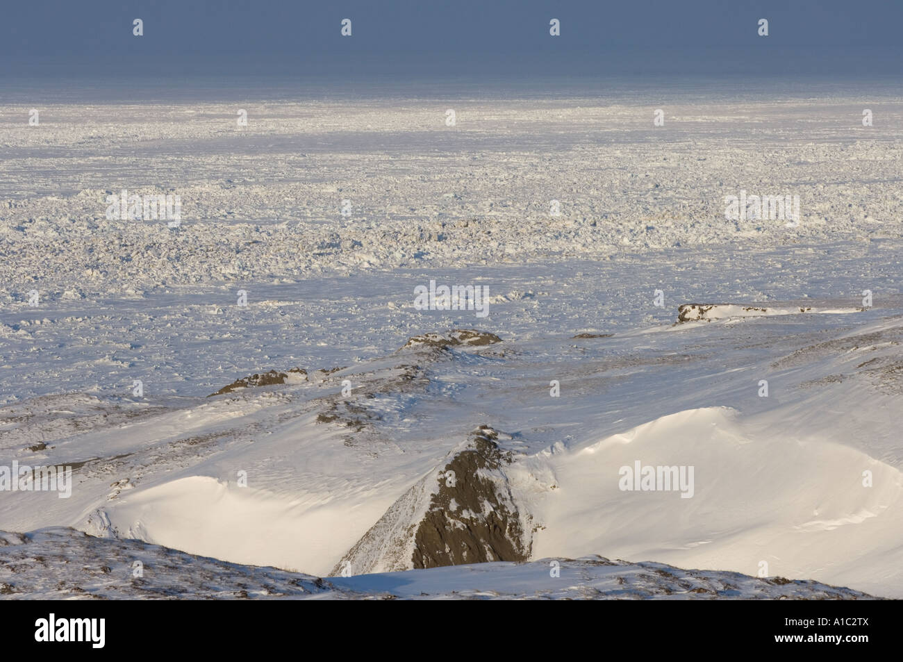 The land of the midnight sun yukon hi-res stock photography and images ...