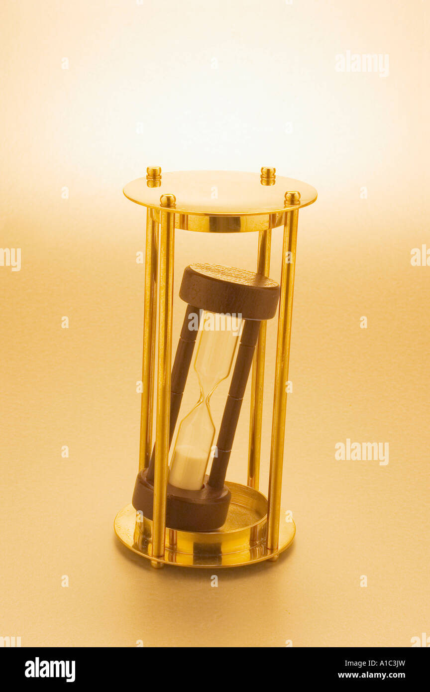 Hourly glass hi-res stock photography and images - Alamy