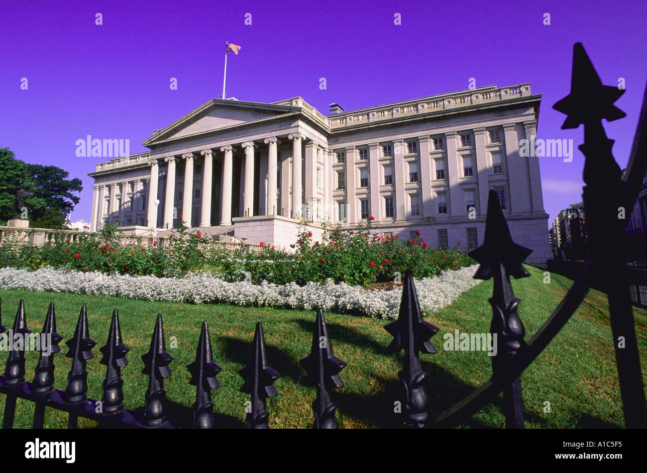 Wide shot of Exterior of the United States Department of the Treasury ...