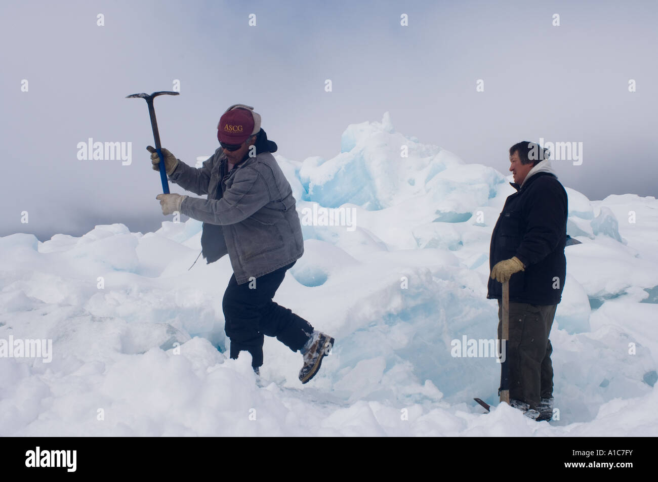 Indigenous whaling hi-res stock photography and images - Alamy
