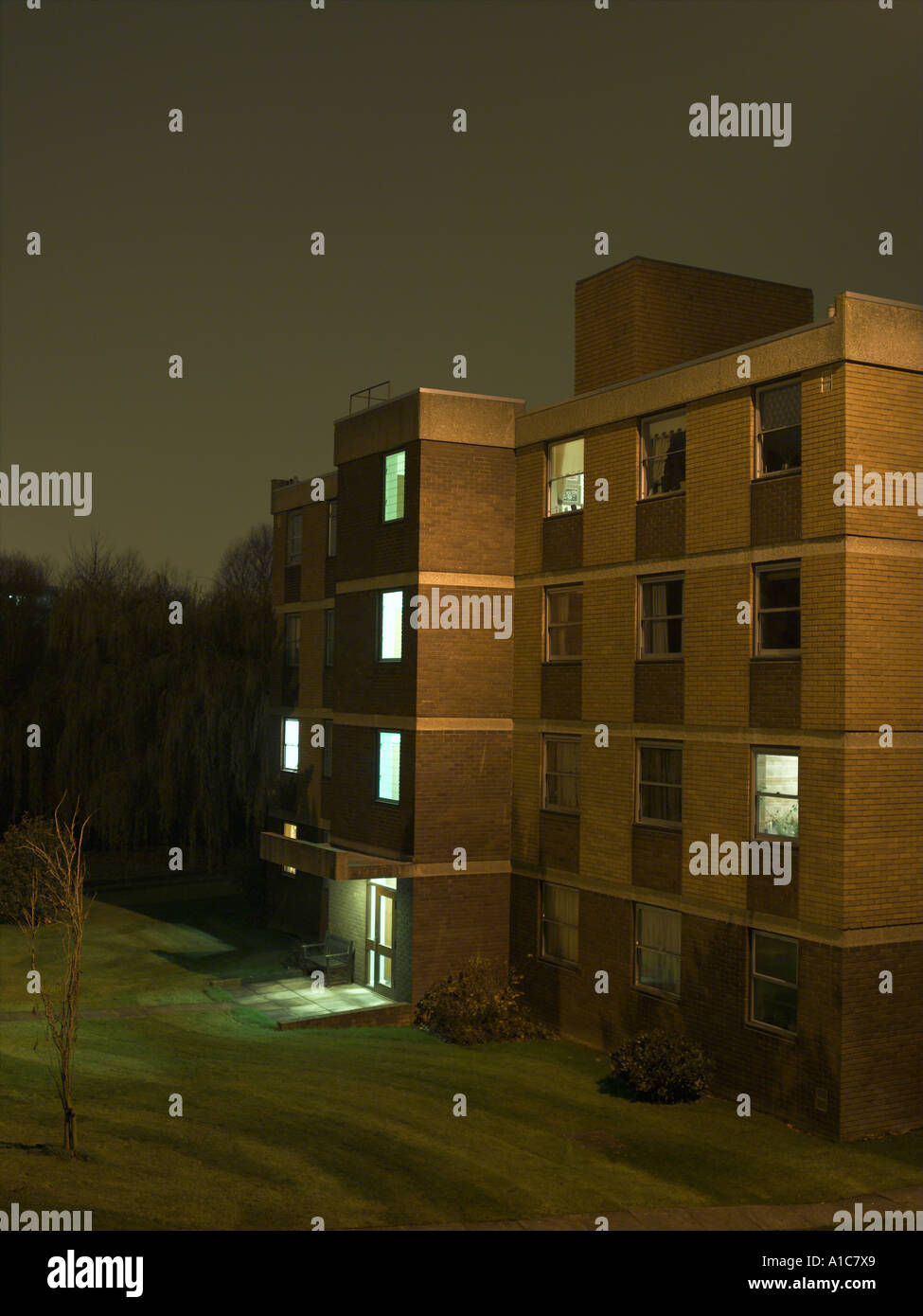 flats at night in north london Stock Photo - Alamy