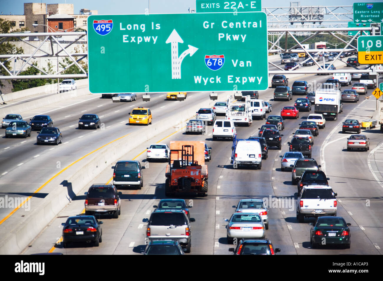 TRAFFIC ON HIGHWAY Stock Photo - Alamy