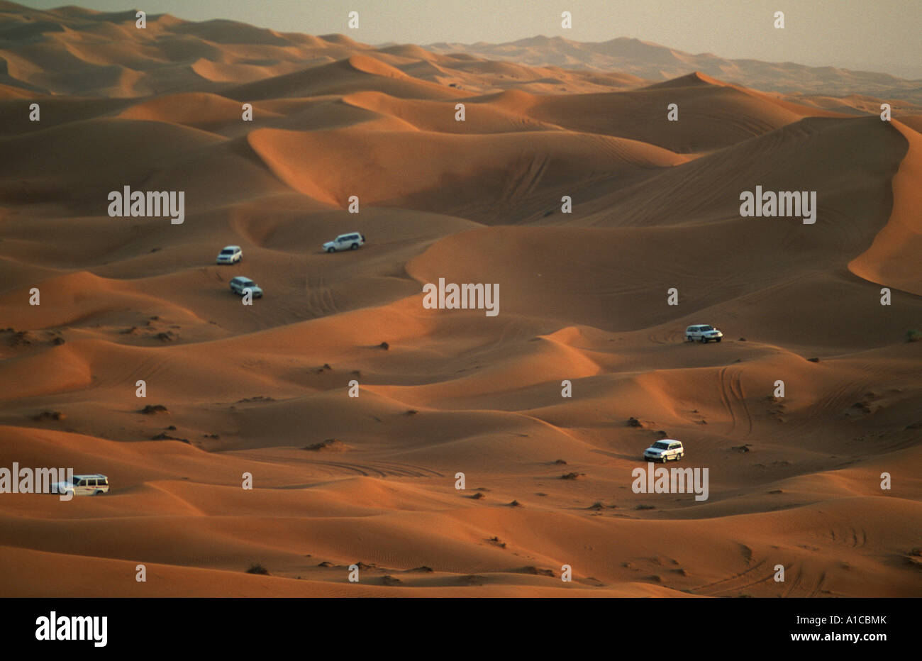 uae arabian rally desert safari 4 four wheel drive adventure Stock ...