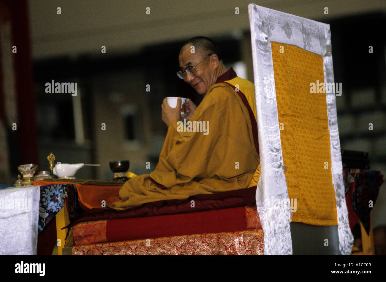 Tibetian lama hi-res stock photography and images - Alamy