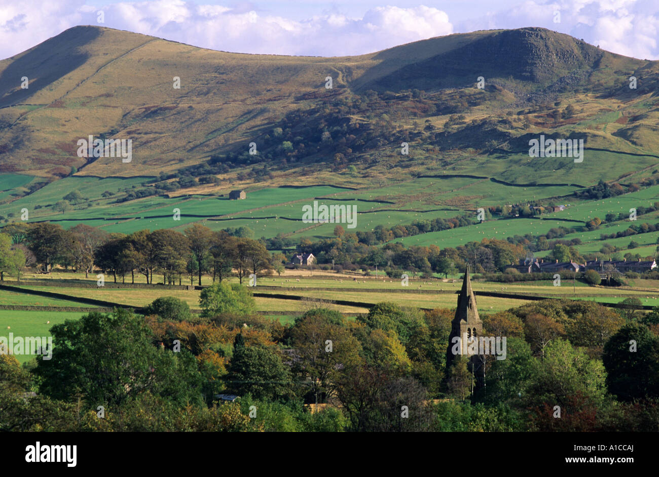 Derbyshire Edale village Peak District Stock Photo - Alamy