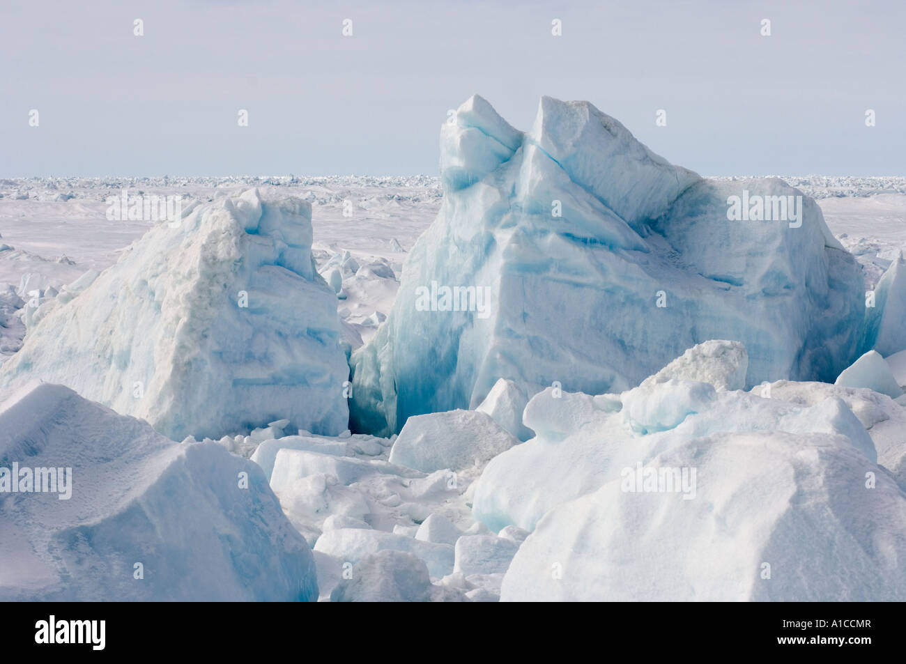 Jumbled icebergs hi-res stock photography and images - Alamy