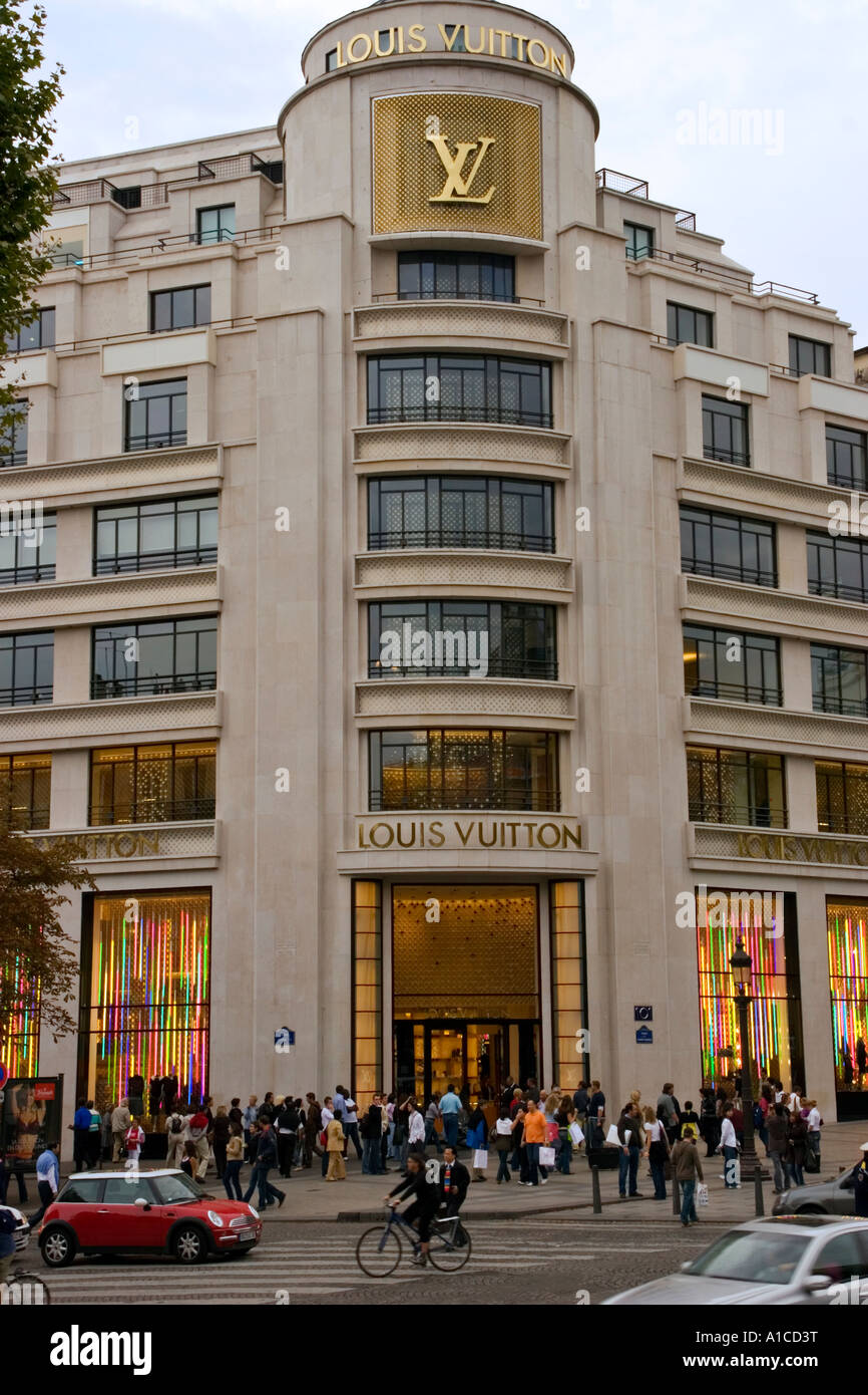Department Store Champs Elysees Stock Photo - Alamy