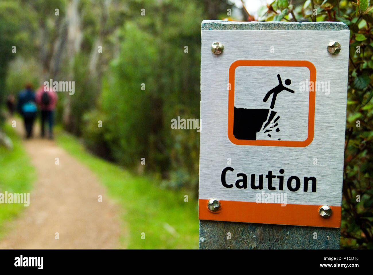 Sign warning of steep cliffs on walking path on kunanyi/Mt Wellington ...