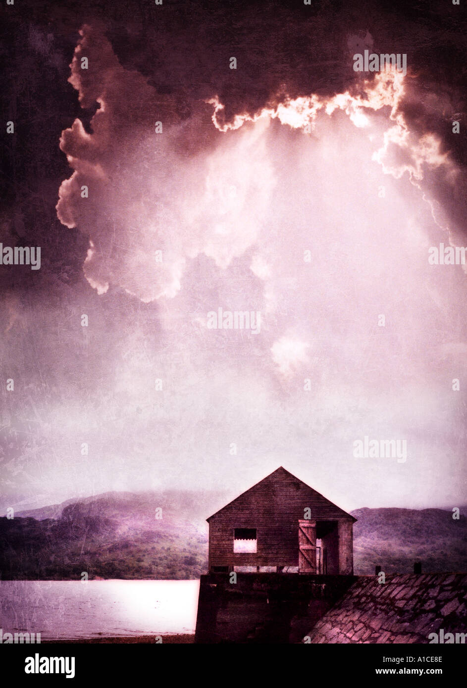 Deserted boathouse hi-res stock photography and images - Alamy