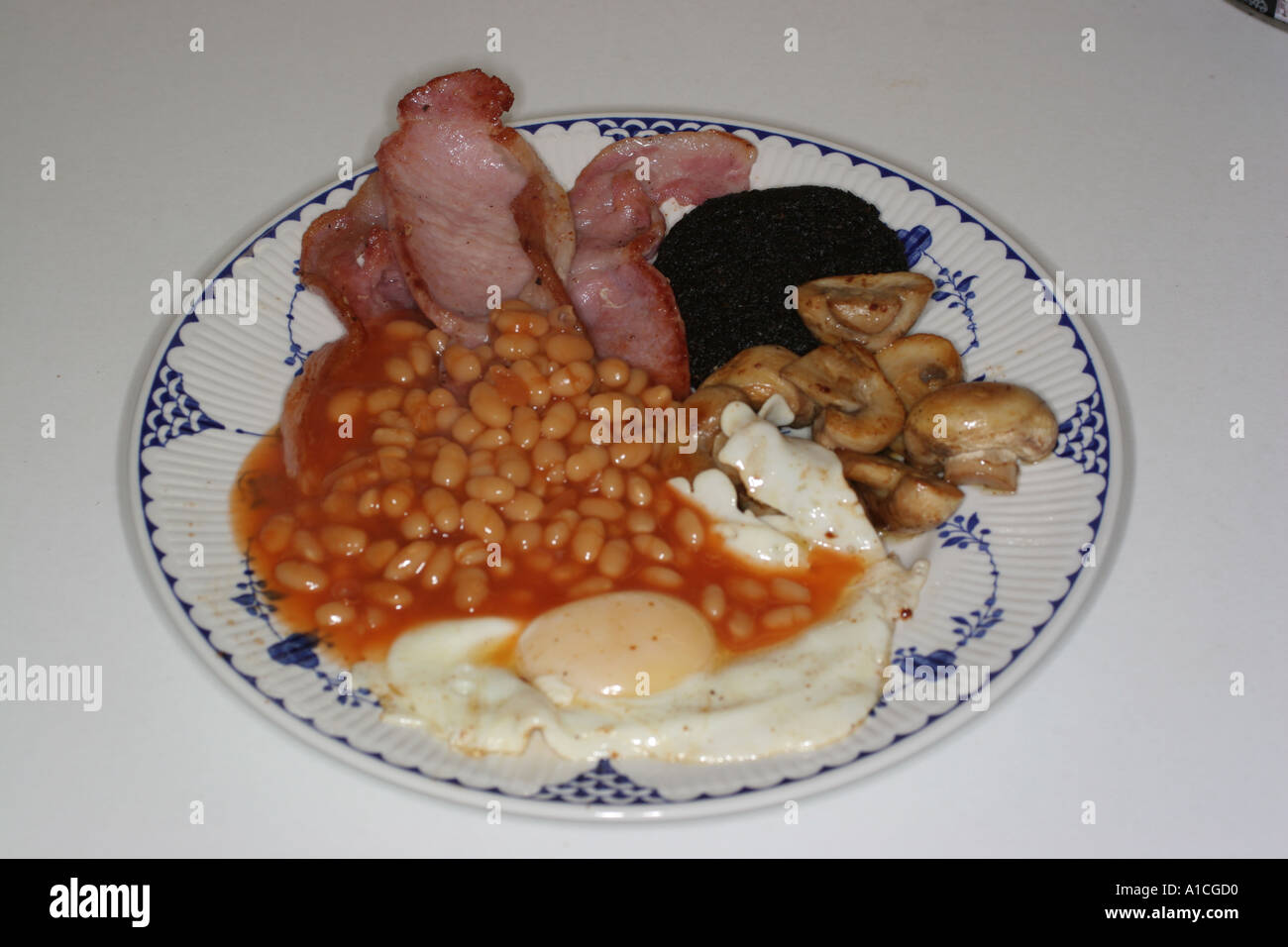 Bacon Mushroom Black Pudding Baked Beans full English breakfast Stock ...