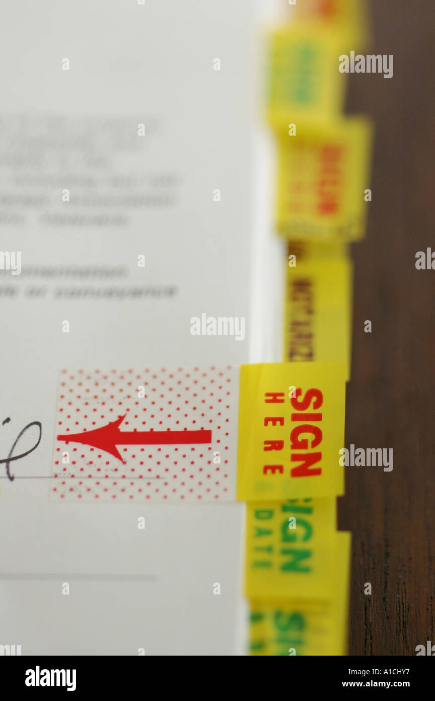 Realestate arrow hi-res stock photography and images - Alamy