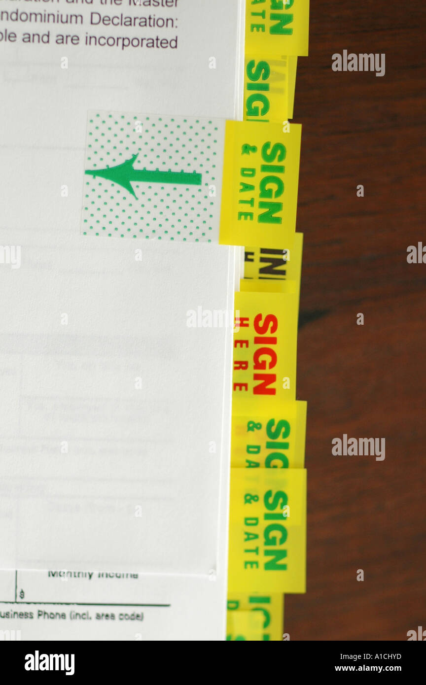 Realestate arrow hi-res stock photography and images - Alamy