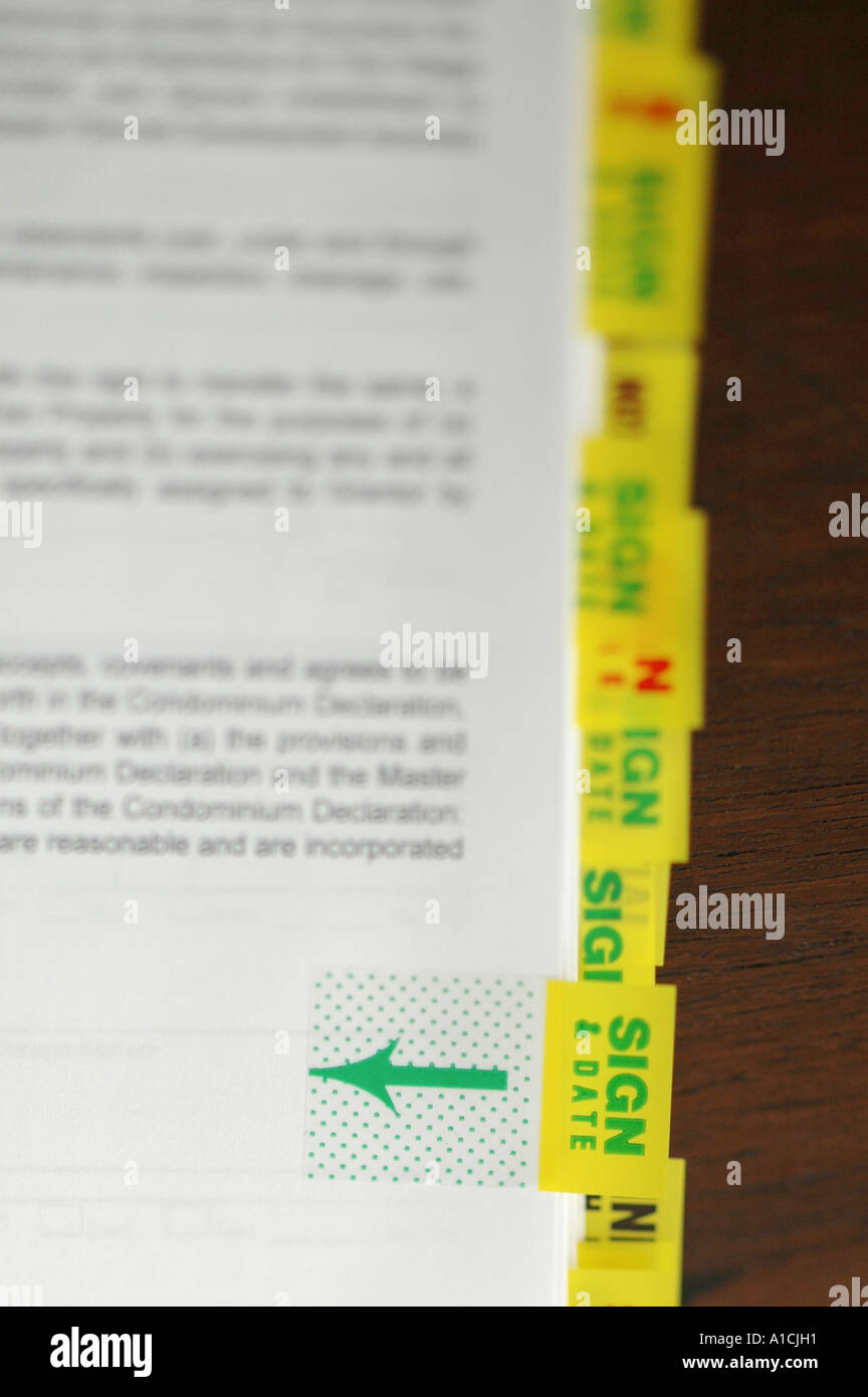 Realestate arrow hi-res stock photography and images - Alamy