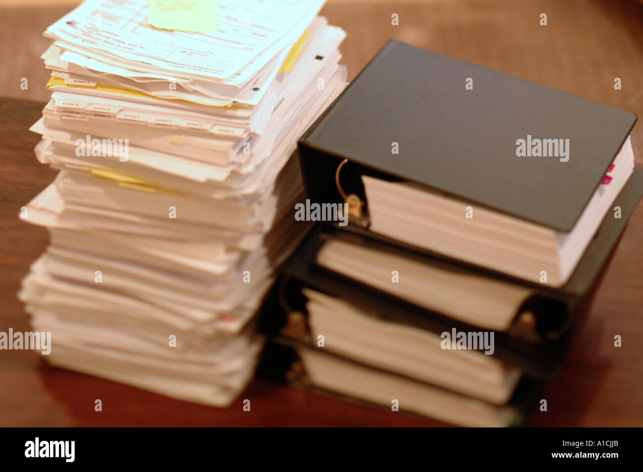 Lawyers file papers hi-res stock photography and images - Alamy