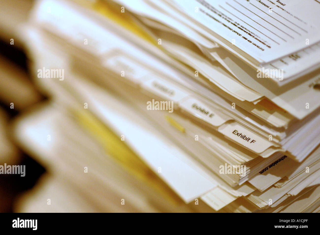 Lawyers file papers hi-res stock photography and images - Alamy