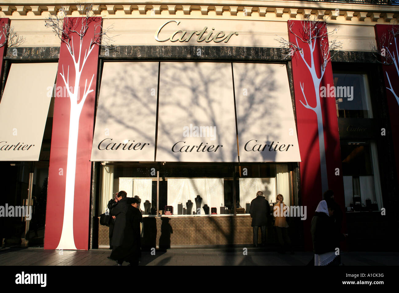Cartier store hi-res stock photography and images - Alamy