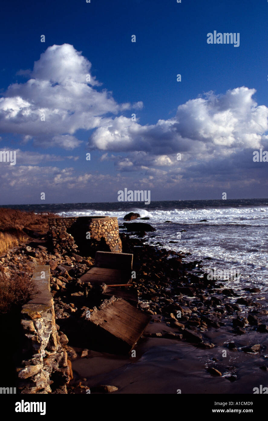 Rhode island beach rocks hi-res stock photography and images - Alamy