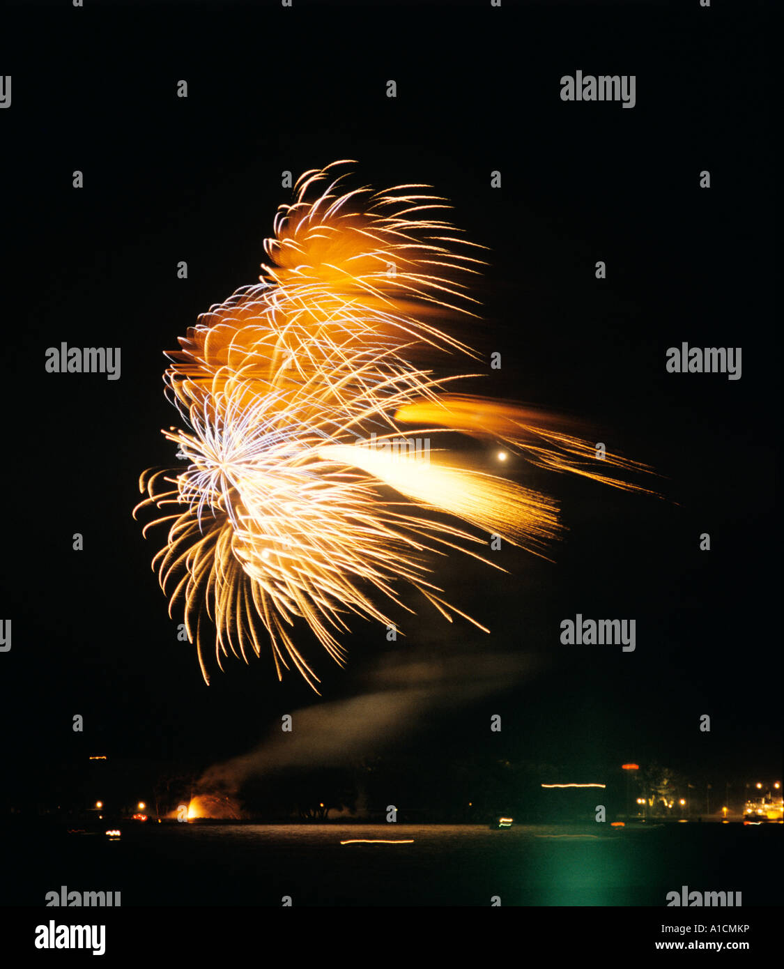 Sky firecrackers celebration sky lighting hi-res stock photography and ...