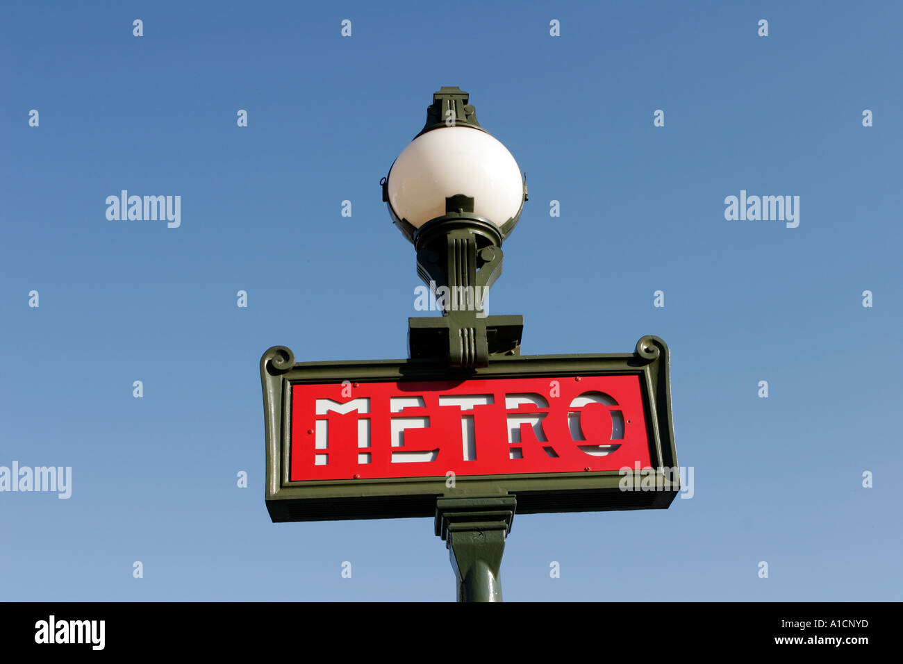 Paris metro sign france icon iconic hi-res stock photography and images ...