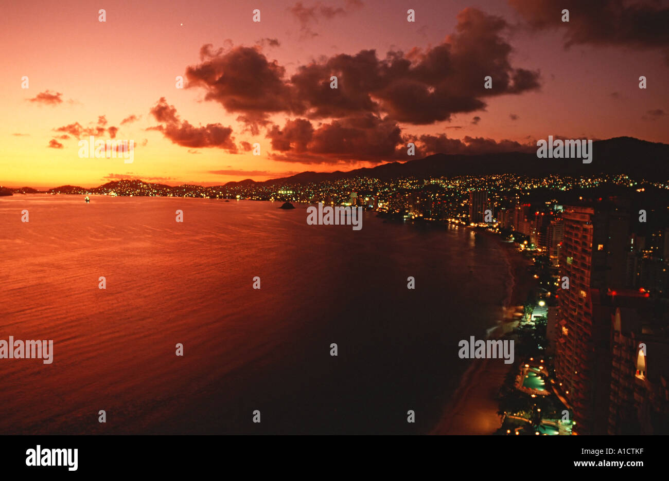 latin america mexico acapulco bay at sunset Stock Photo - Alamy
