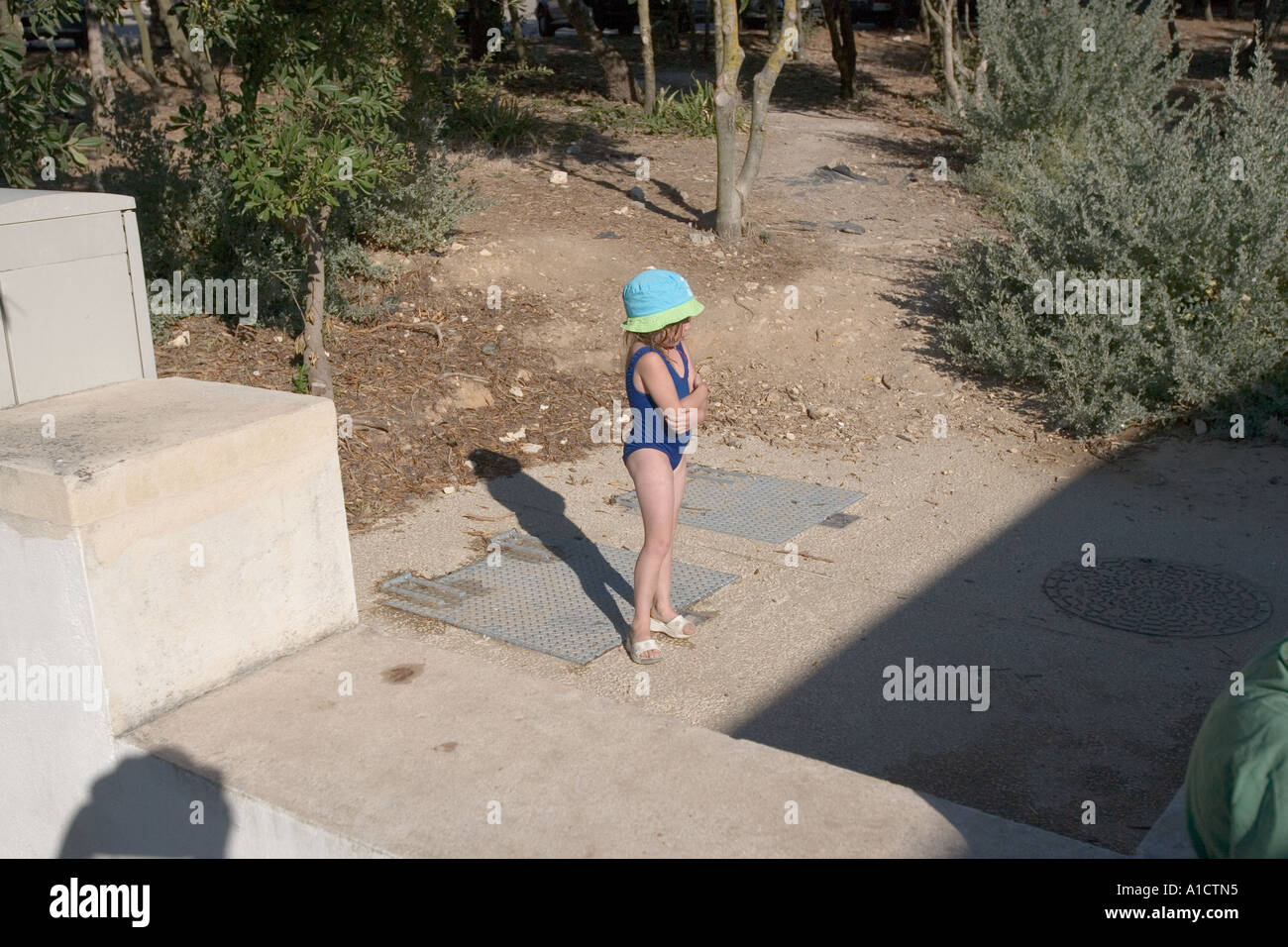 Shivering bath hi-res stock photography and images - Alamy