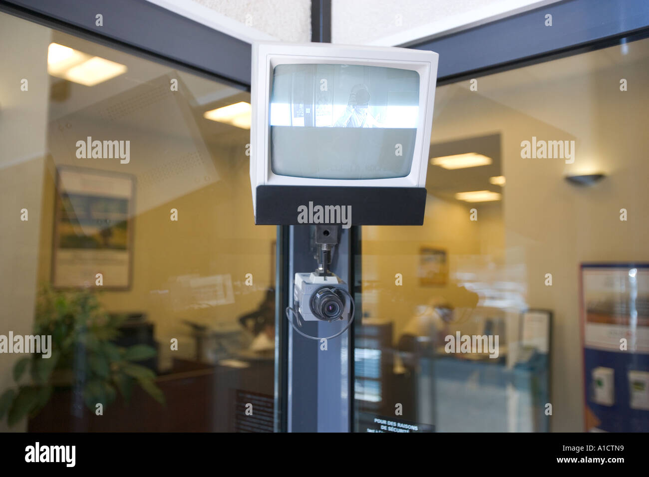 Police monitoring criminal glass hi-res stock photography and images ...