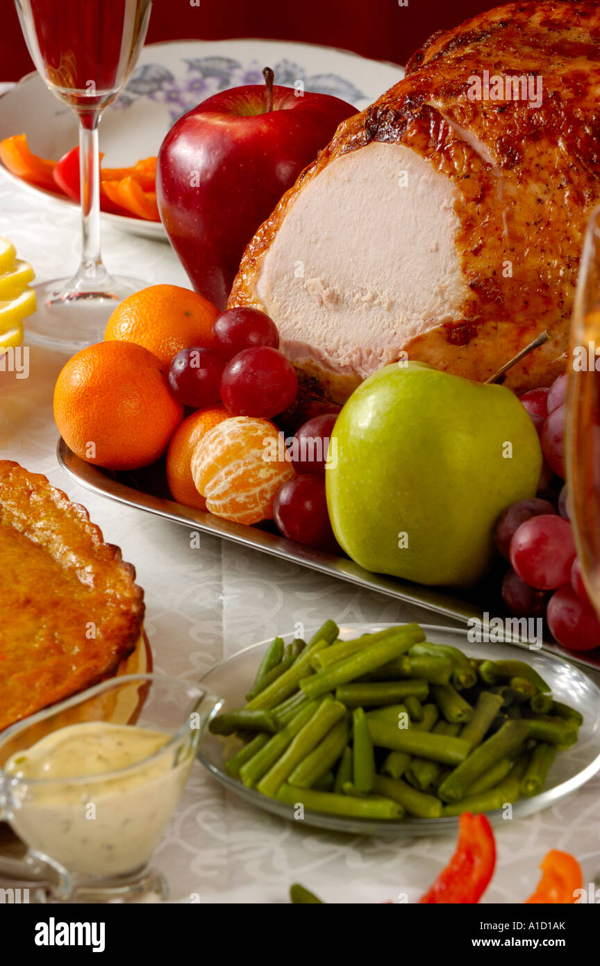 Thanksgiving turkey dinner meal hi-res stock photography and images - Alamy