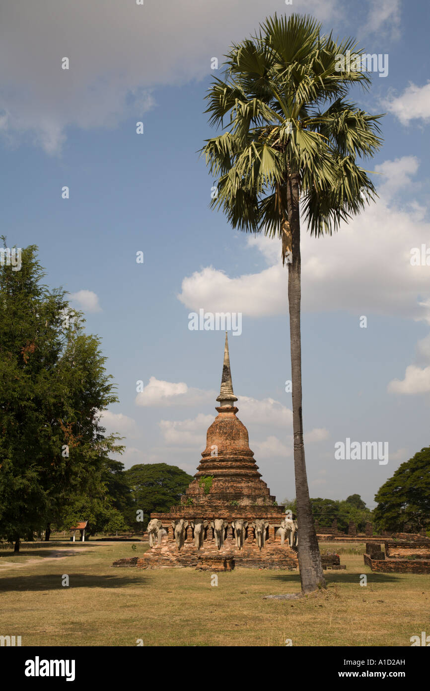 Wat sorasak temple hi-res stock photography and images - Alamy