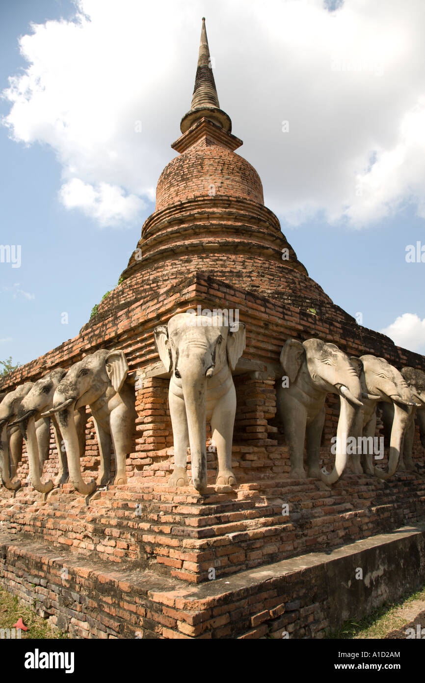 Wat sorasak temple hi-res stock photography and images - Alamy