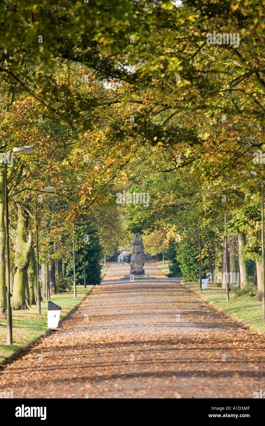 An autumn tree lined avenue in Edinburgh's Inverlieth park Stock Photo ...