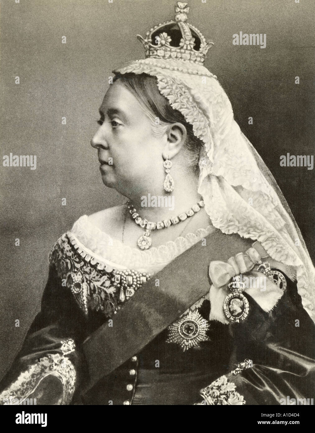 Queen victoria profile hi-res stock photography and images - Alamy