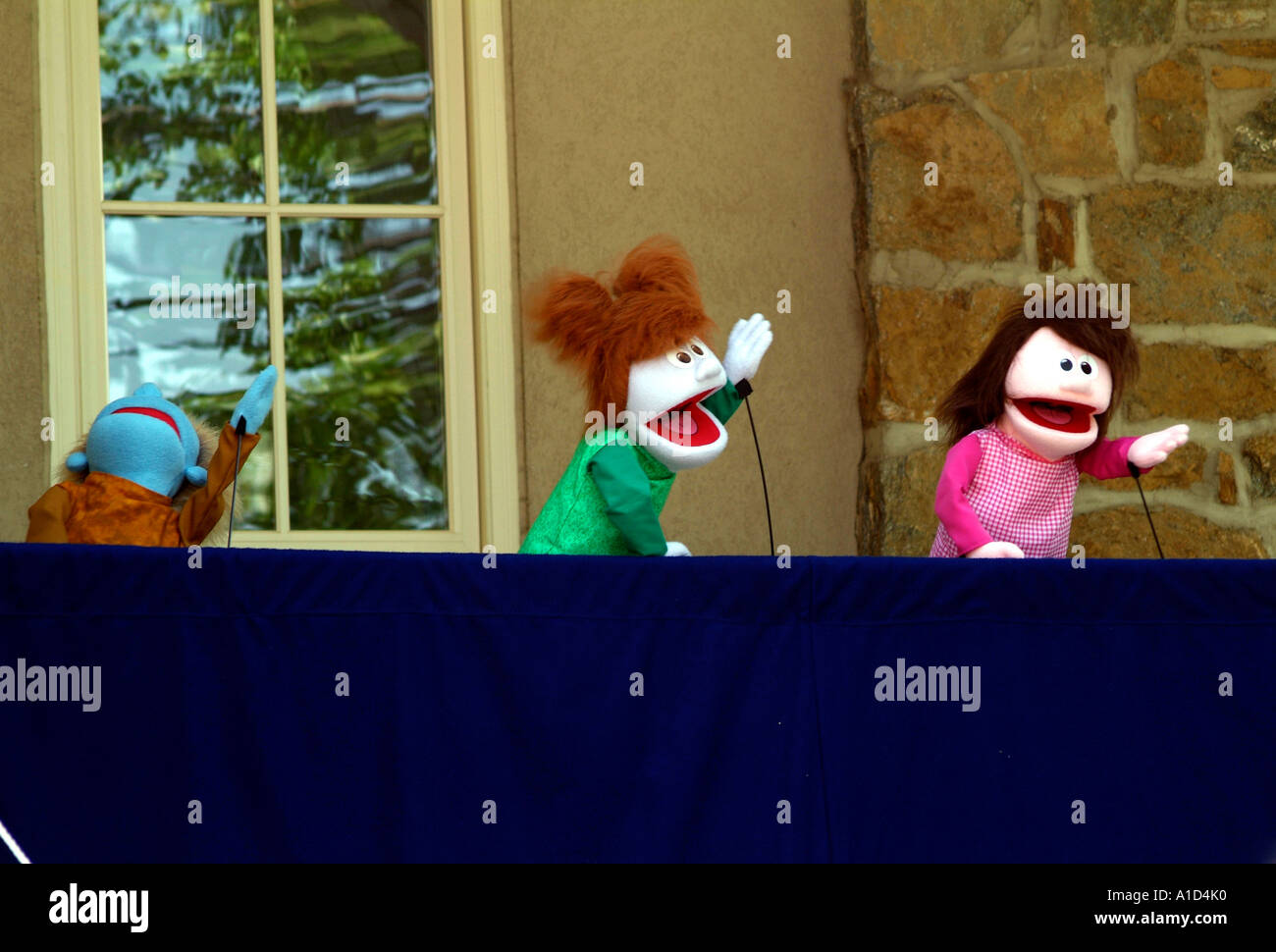 Children puppets hi-res stock photography and images - Alamy