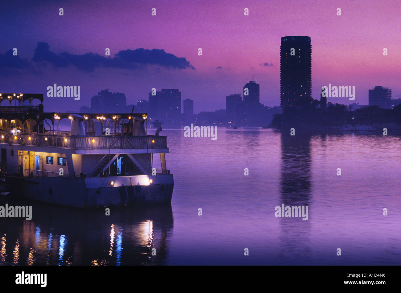 Cairo nile dawn hi-res stock photography and images - Alamy