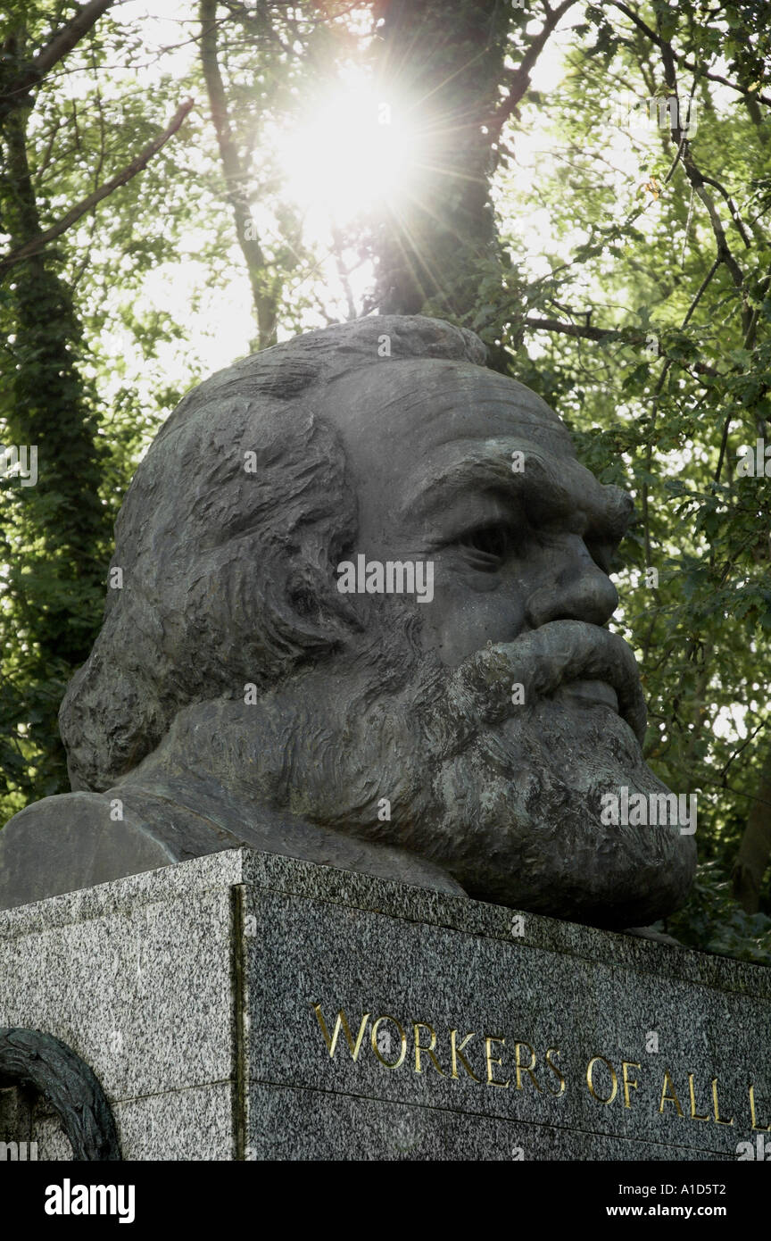 Karl Marx Highgate Cemetery for Editorial Use Only Stock Photo - Alamy