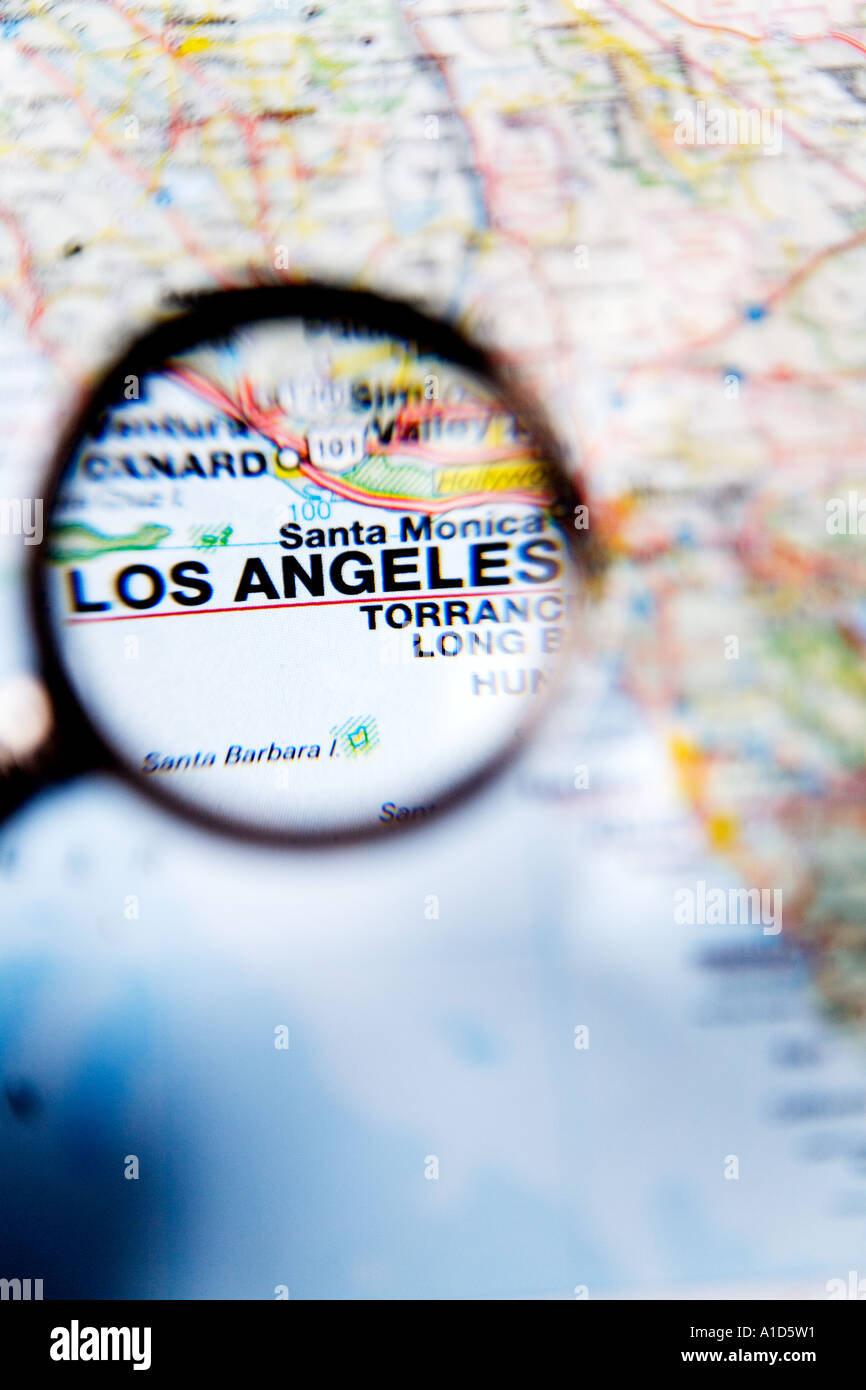 los angeles map under magnifying glass Stock Photo - Alamy