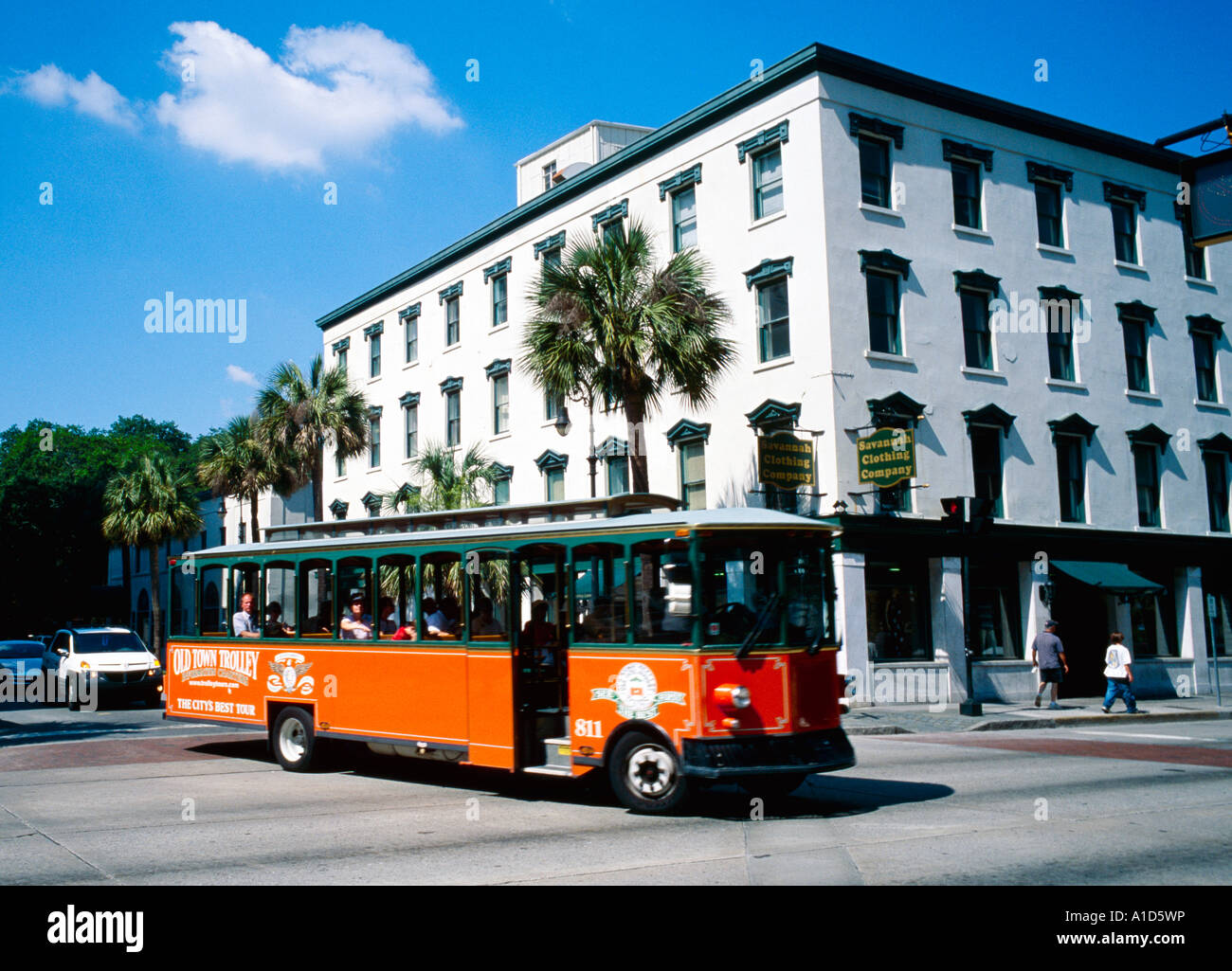 Savannah georgia historic trolley hi-res stock photography and images ...